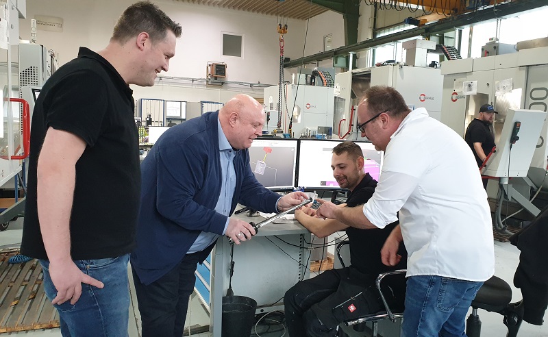 Economical drilling done smart - Manufacturing & Production Engineering ...